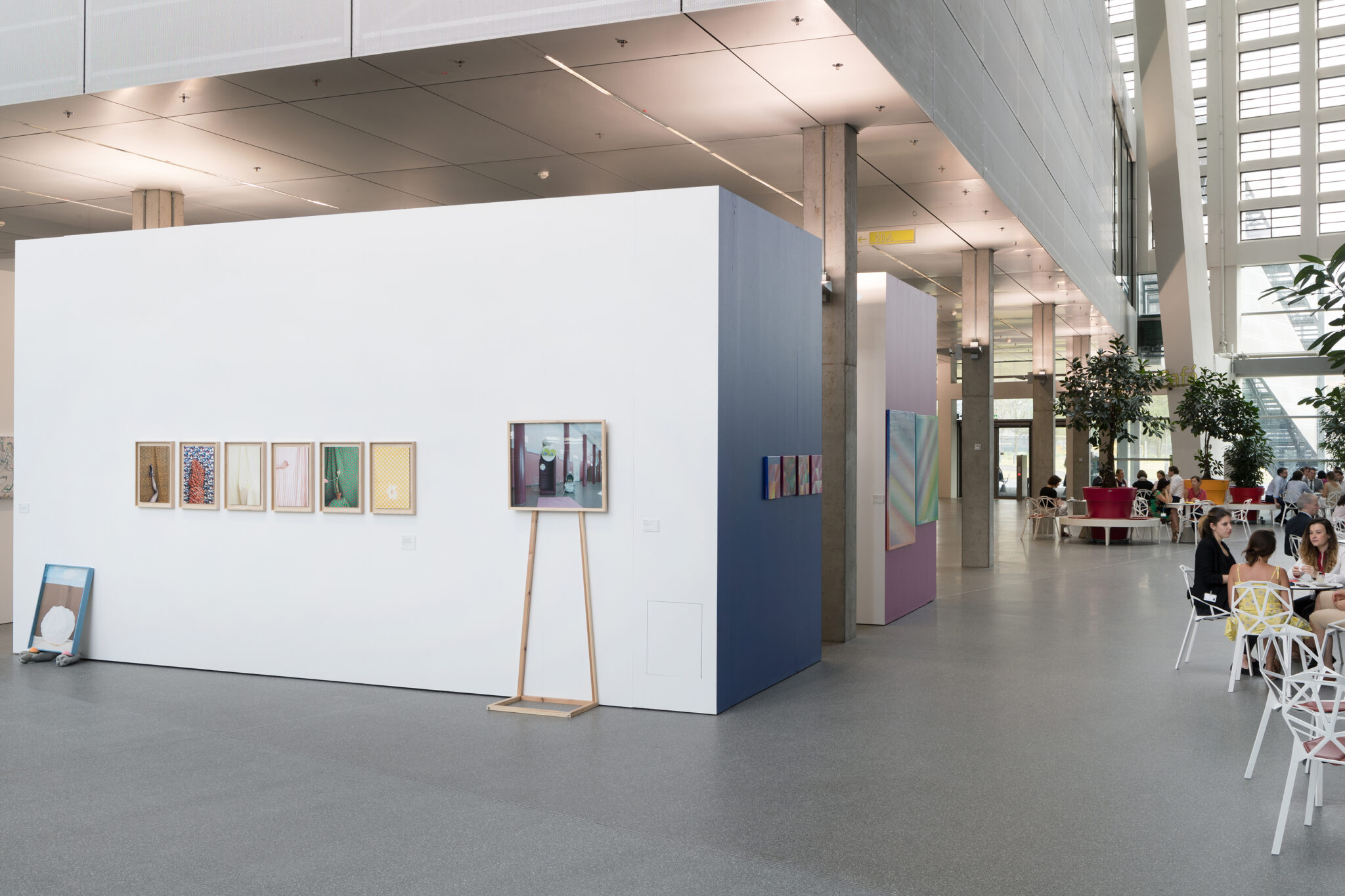 5 Easy Steps to Start a Corporate Art Collection | ART & WINE MAGAZINE